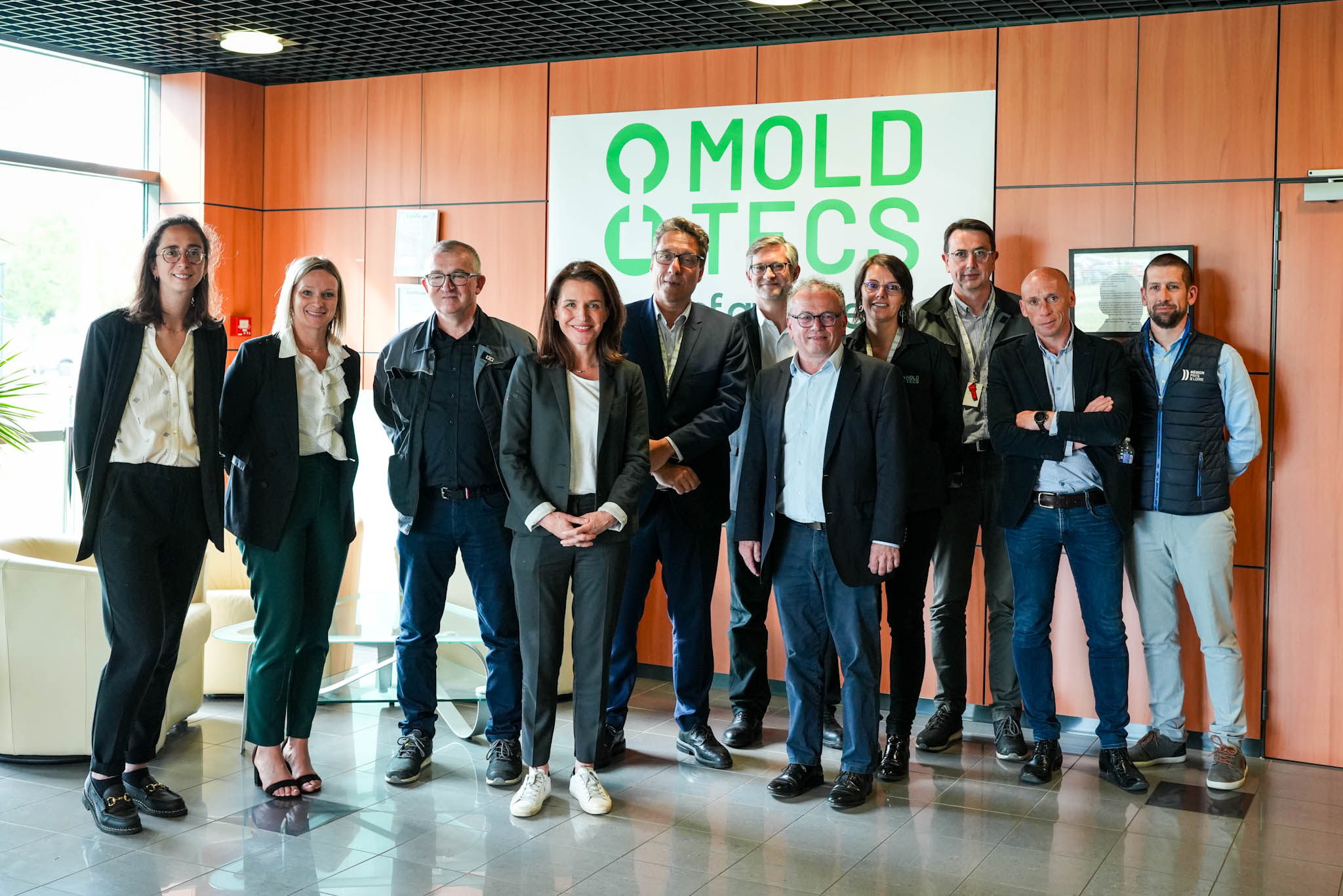 Automotive The Pays De La Loire Region Supports Moldtecs